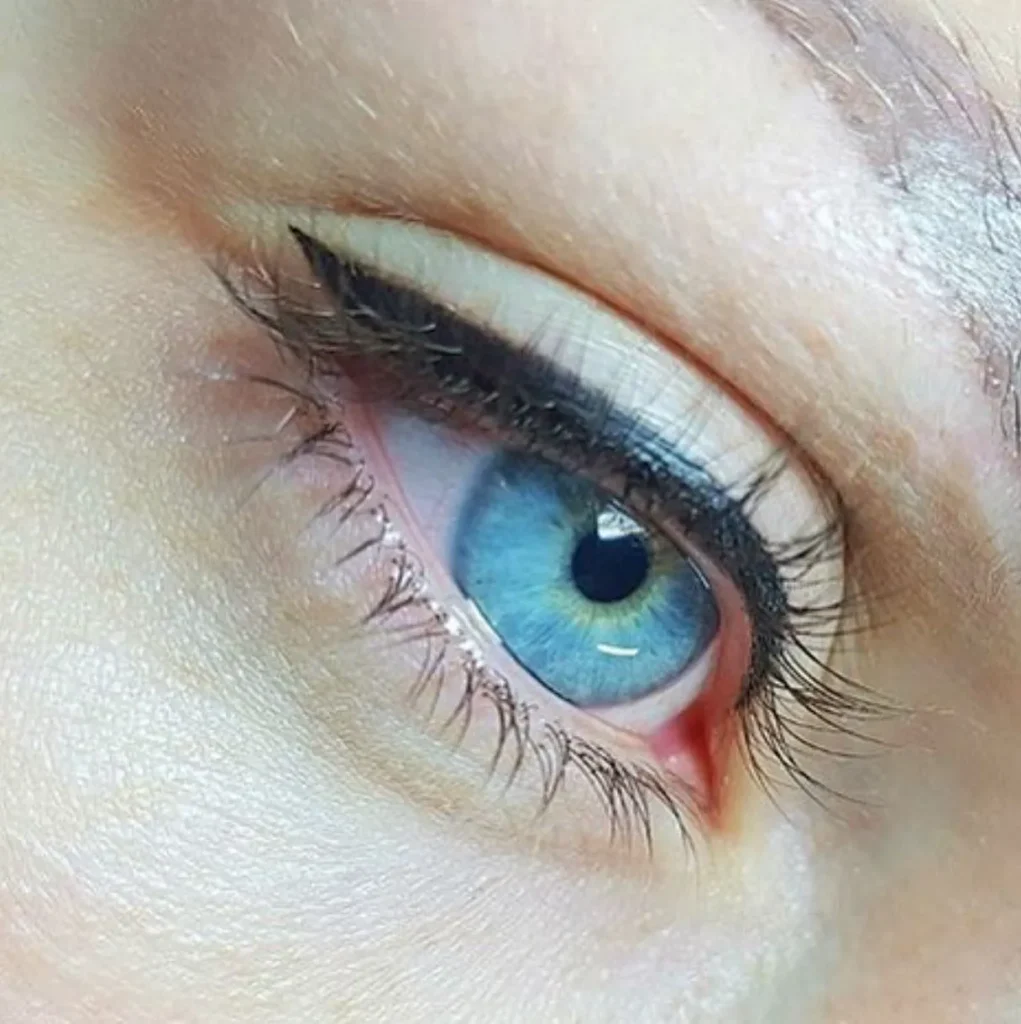 Do Eyelashes Grow Back After a Tattoo?